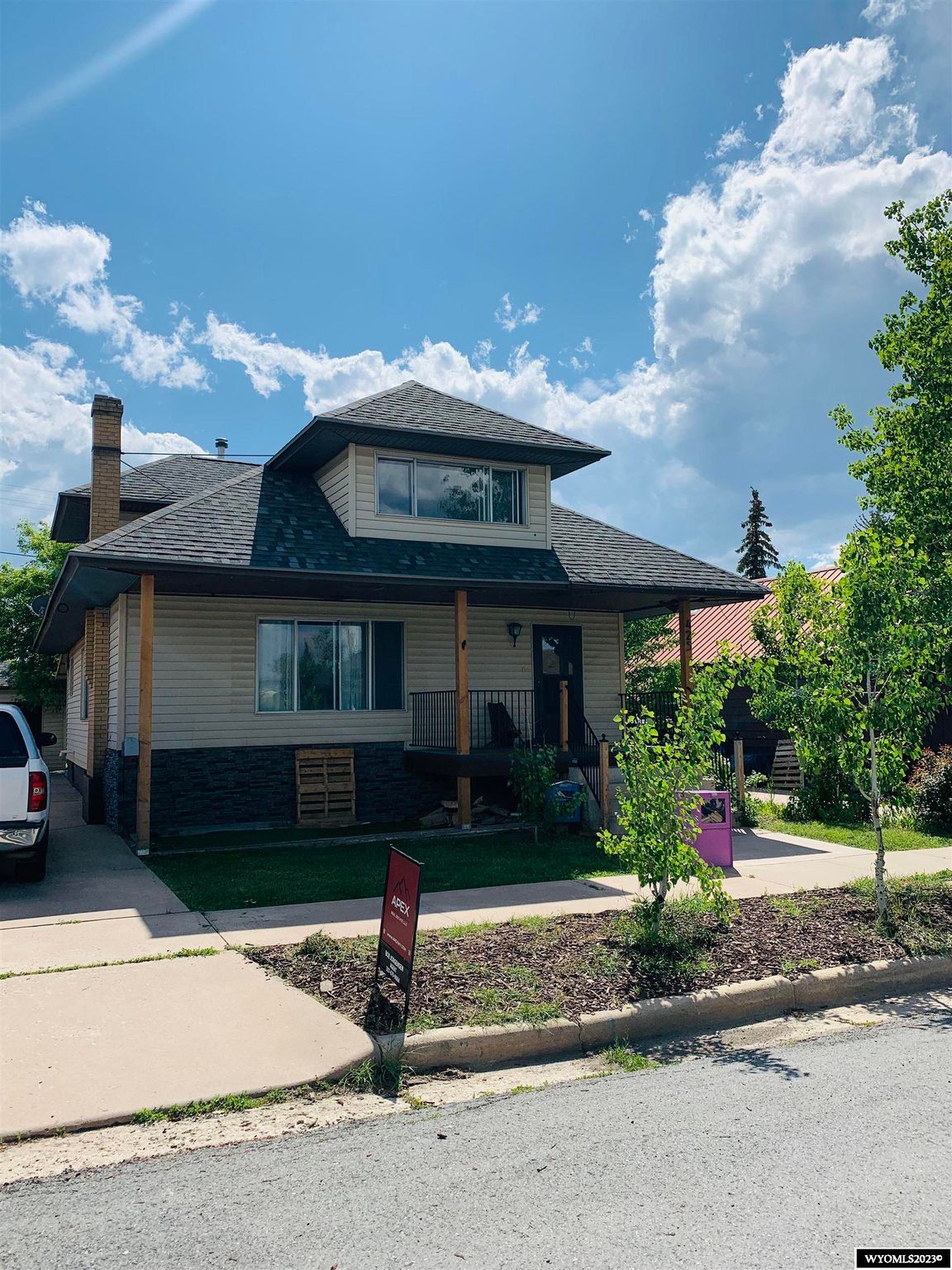 425 Main St, Evanston, WY 82930 | MLS# 20232938 | Trulia
