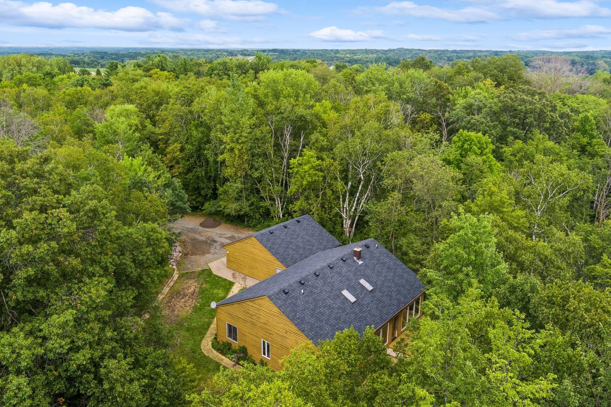 281 Old Scout Camp Rd, Houlton, WI 54082 - See Est. Value, Schools & More