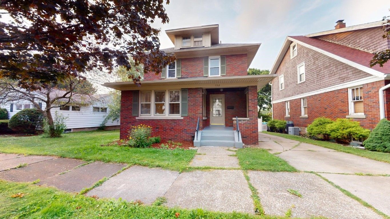 152 E 37th St, Erie, PA 16504 - See Est. Value, Schools & More