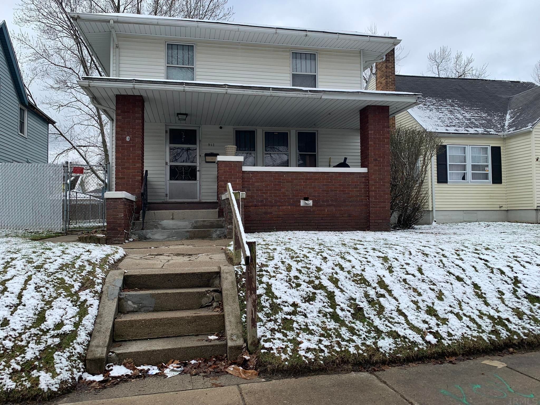 912 E Calvert St, South Bend, IN 46613 - See Est. Value, Schools & More