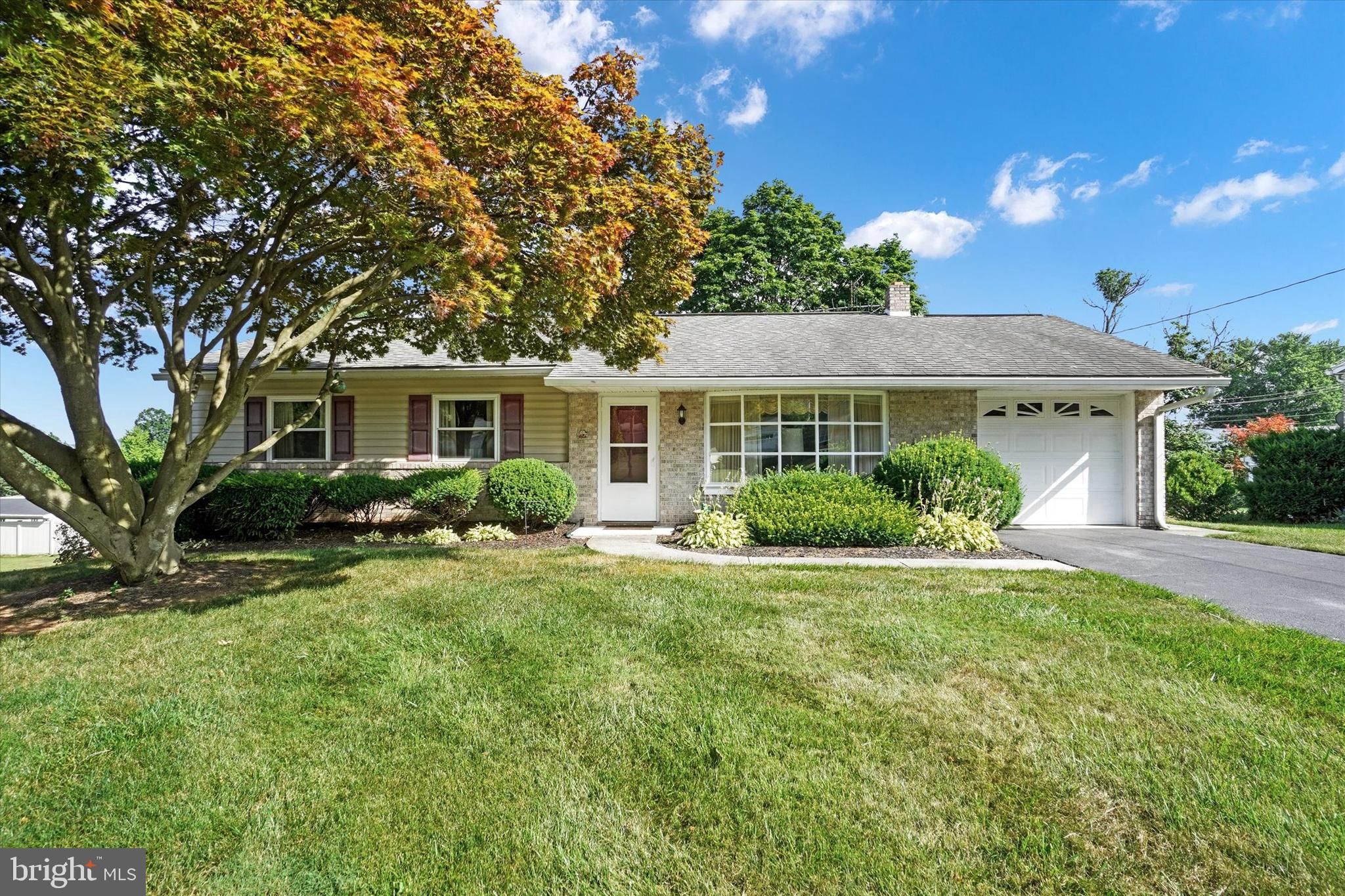 320 Ruth Dr, York, PA 17403 - See Est. Value, Schools & More