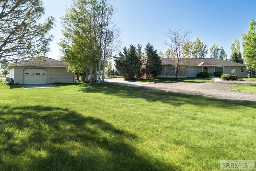 273 N 400 W, Blackfoot, ID 83221 | MLS# 2165796 | Trulia