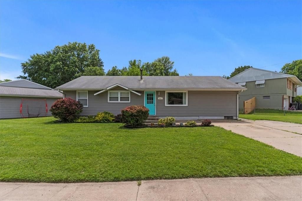 521 Caraway Pl, Lansing, KS 66043 - See Est. Value, Schools & More