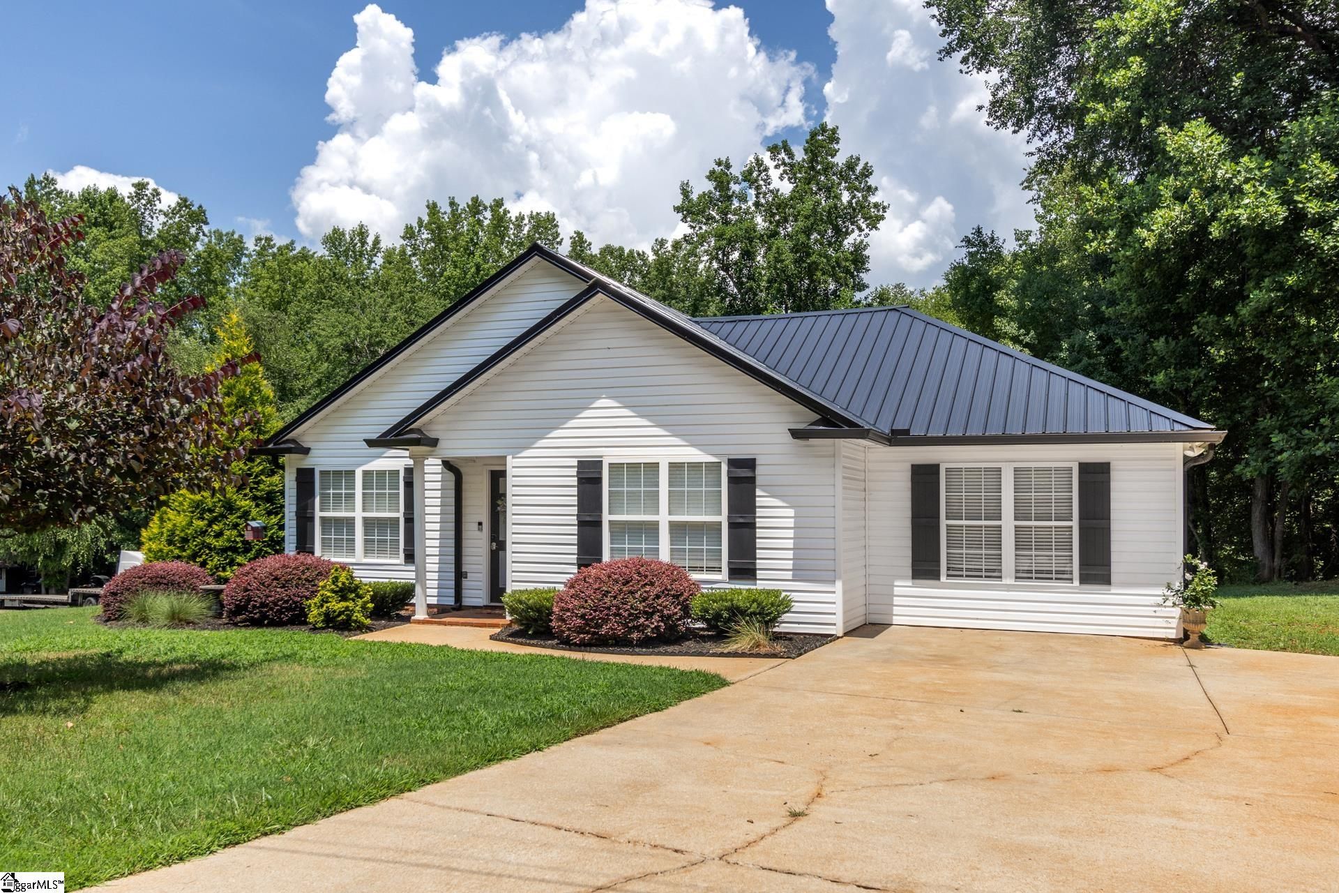 101 Valleydale Ct, Inman, SC 29349 - See Est. Value, Schools & More