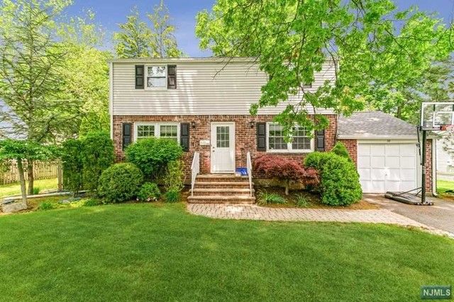 30 Louise Ln, Tenafly, NJ 07670 | Trulia