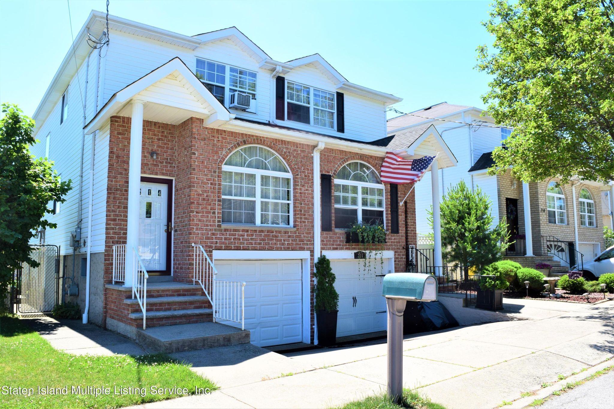 214 Finley Ave, Staten Island, NY 10306 - See Est. Value, Schools & More