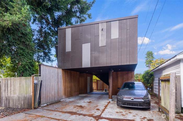 1608B 45th Ave SW #B, Seattle, WA 98116 - See Est. Value, Schools & More