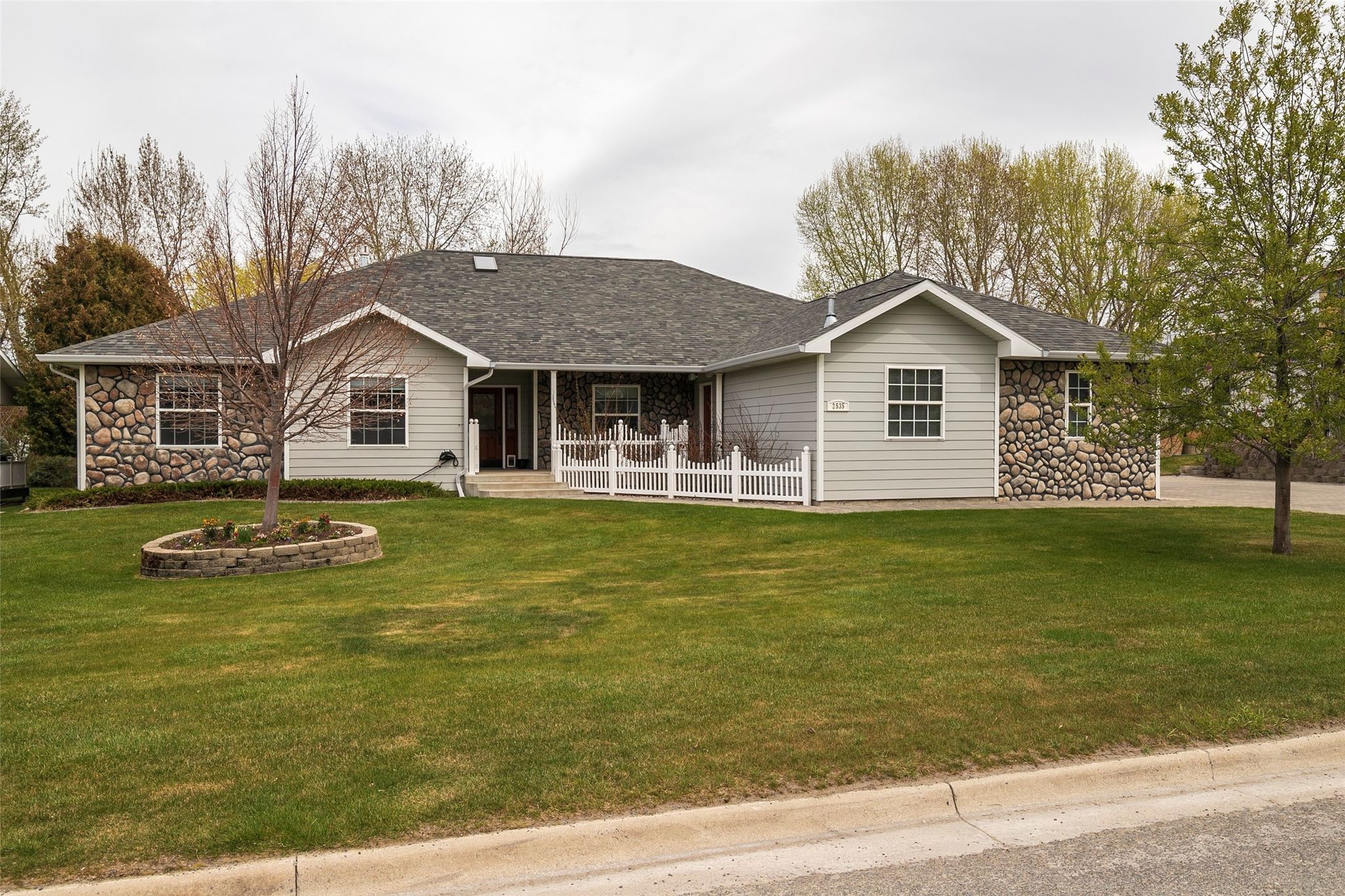 2535 McHugh Ln, Helena, MT 59601 - See Est. Value, Schools & More