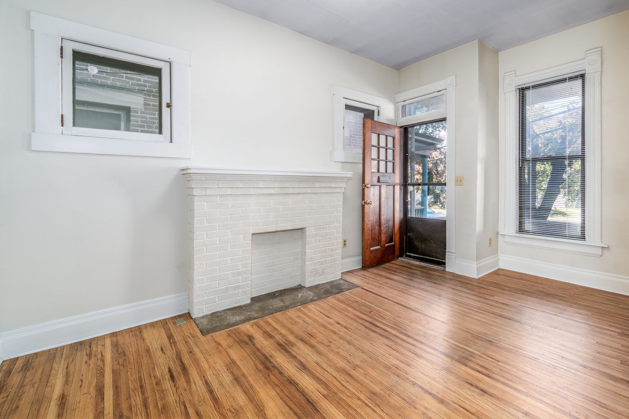 73 E 1st Ave, Columbus, OH 43201 - See Est. Value, Schools & More