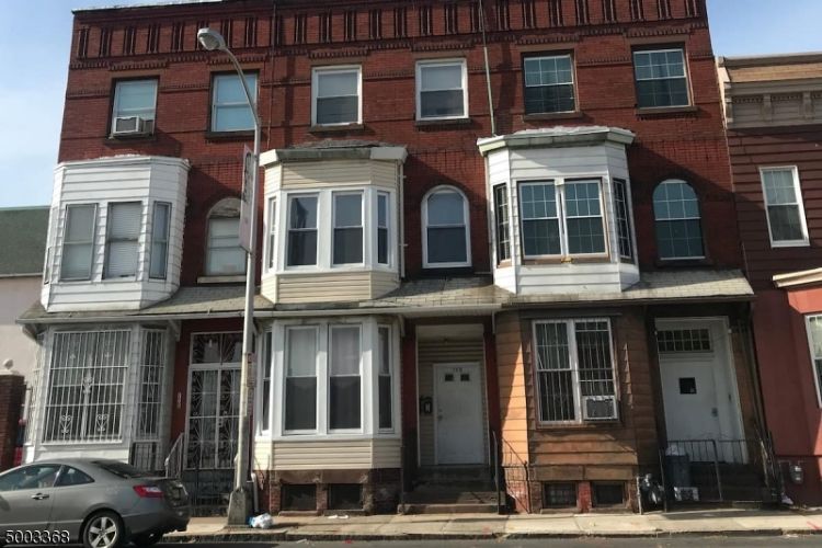 132 Broadway, Newark, NJ 07104 - See Est. Value, Schools & More