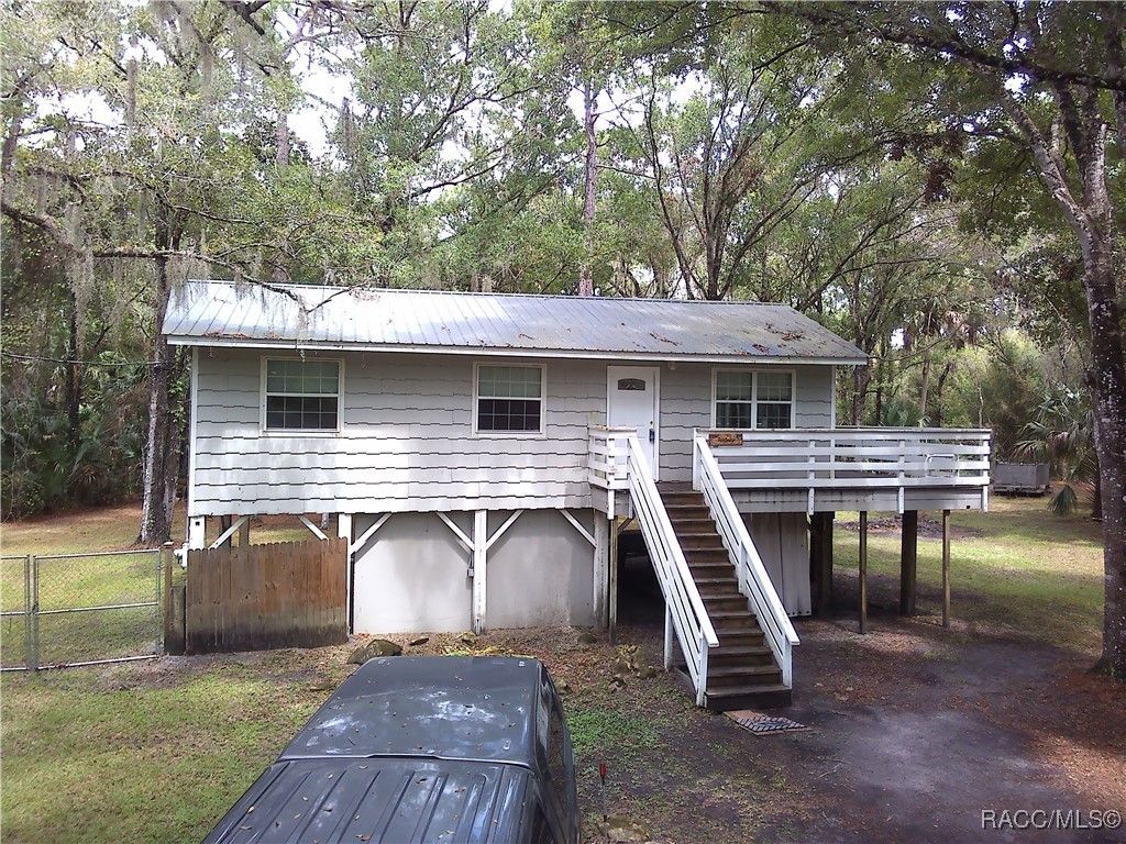 319 Shearer St, Inglis, FL 34449 - See Est. Value, Schools & More