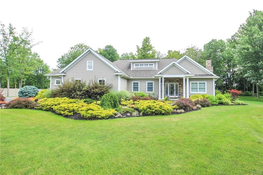 26 Calloway Dr, Auburn, NY 13021 - See Est. Value, Schools & More