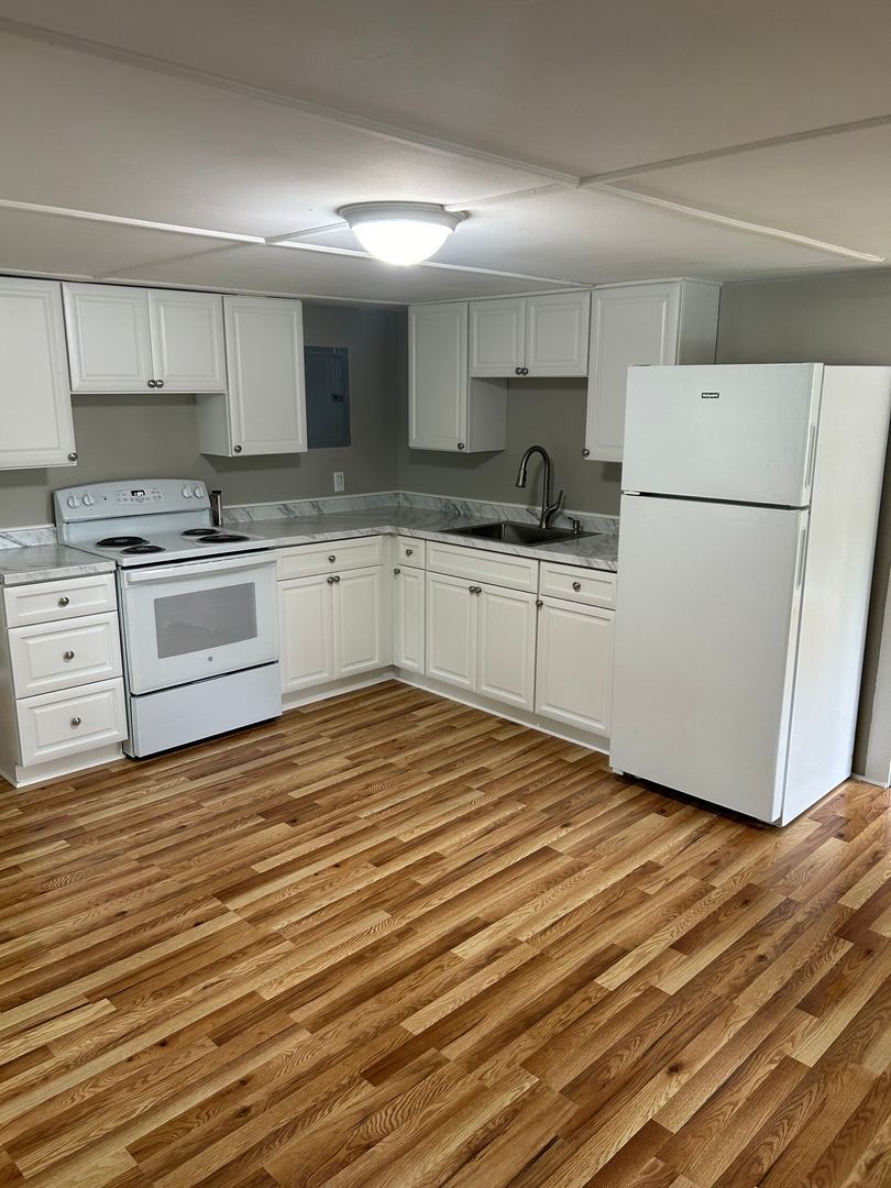 24 Allen Street - Berwick, ME | Trulia