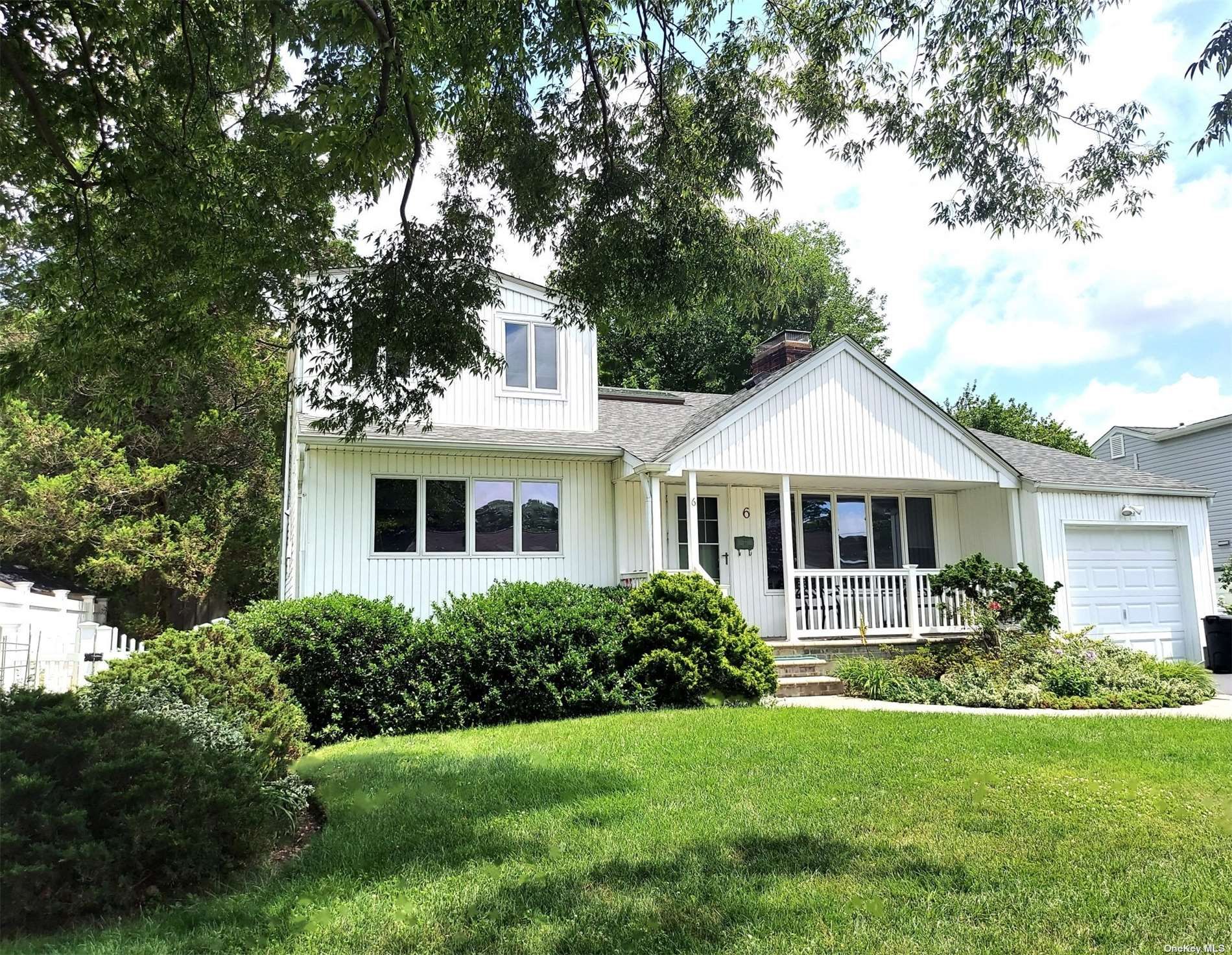 6 Greenvale Lane, Syosset, NY 11791 | Trulia