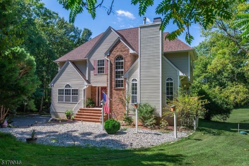 5 Cliffside Way, Andover, NJ 07821 - See Est. Value, Schools & More