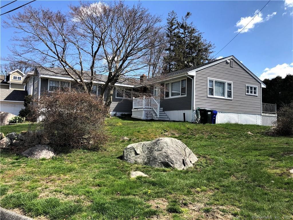 29 Ridge Rd, Groton, CT 06340 - See Est. Value, Schools & More