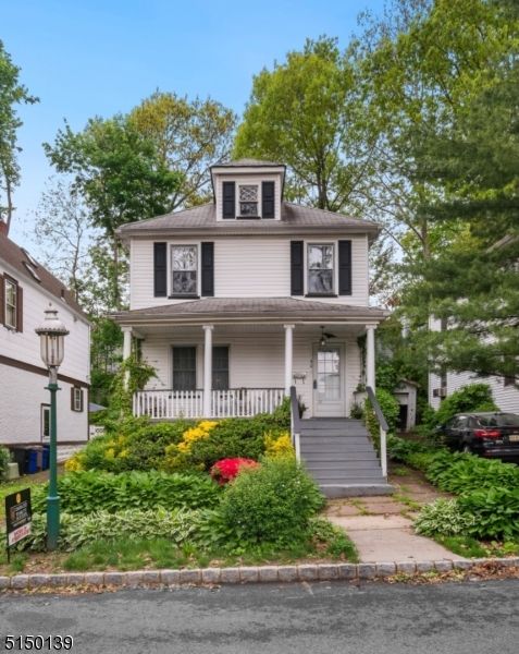 40 Edgewood Rd, Glen Ridge, NJ 07028 - See Est. Value, Schools & More