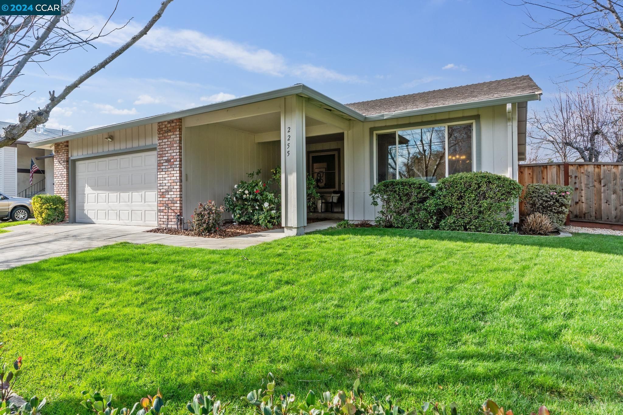2255 Fox Way, Concord, CA 94518 - See Est. Value, Schools & More