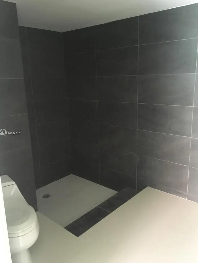 3052 N 35th Ter, Hollywood, FL 33021 - See Est. Value, Schools & More