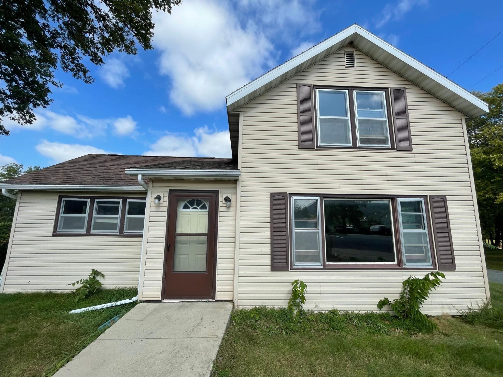 500 Ash St, Hokah, MN 55941 - See Est. Value, Schools & More