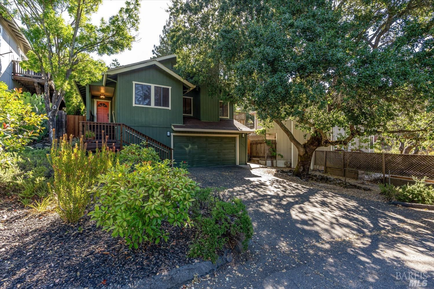 16923 Falcon Lane, Sonoma, CA 95476 - See Est. Value, Schools & More