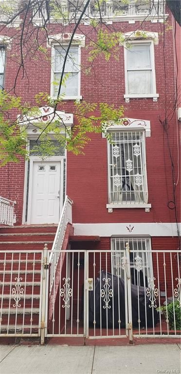 416 E 142nd Street, Bronx, NY 10454 | Trulia
