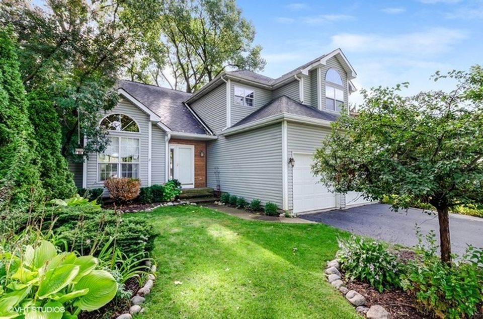 23831 N Lakeside Dr, Lake Zurich, IL 60047 - See Est. Value, Schools & More