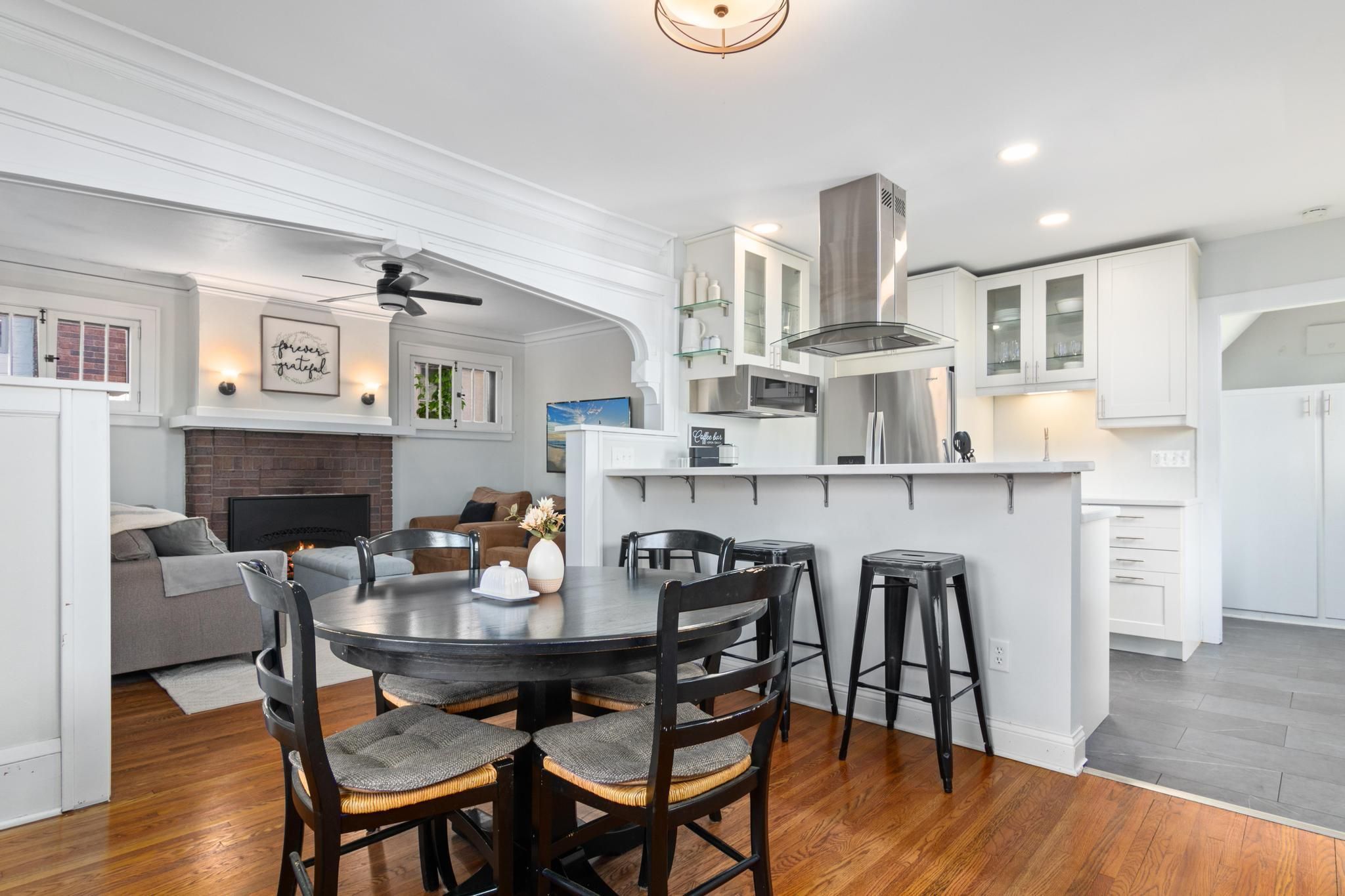 2100 Berkeley Ave, Saint Paul, MN 55105 - See Est. Value, Schools & More