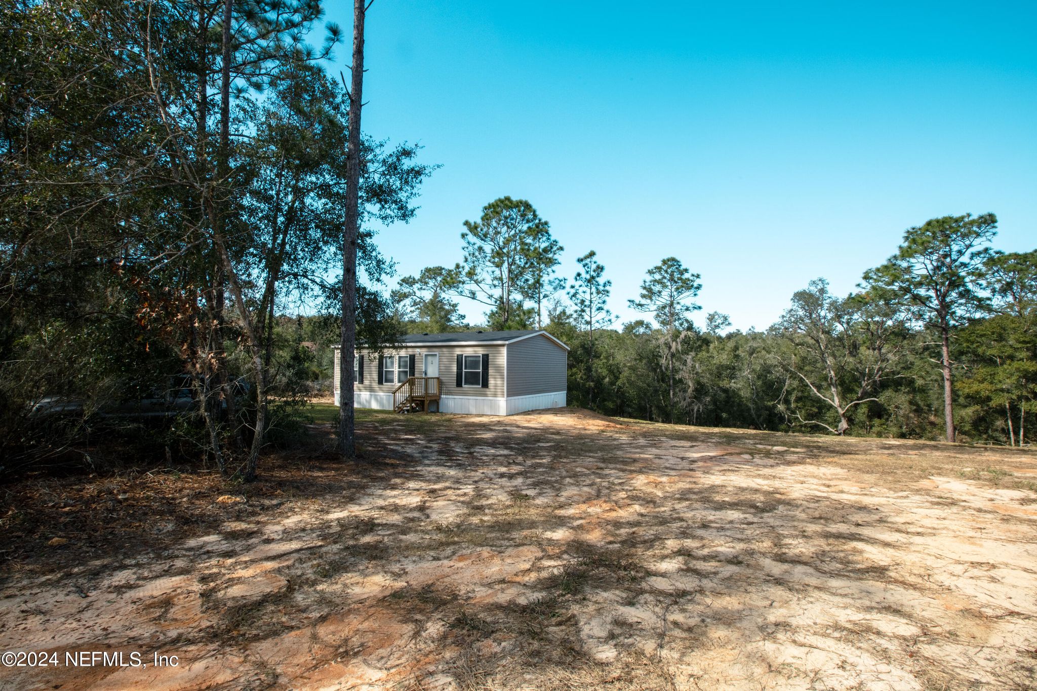 112 FRANKLIN Drive, Hawthorne, FL 32640 - See Est. Value, Schools & More