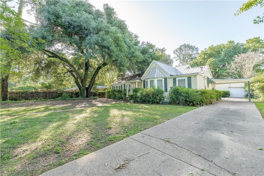 2515 Avenue B, Alexandria, LA 71301 - See Est. Value, Schools & More