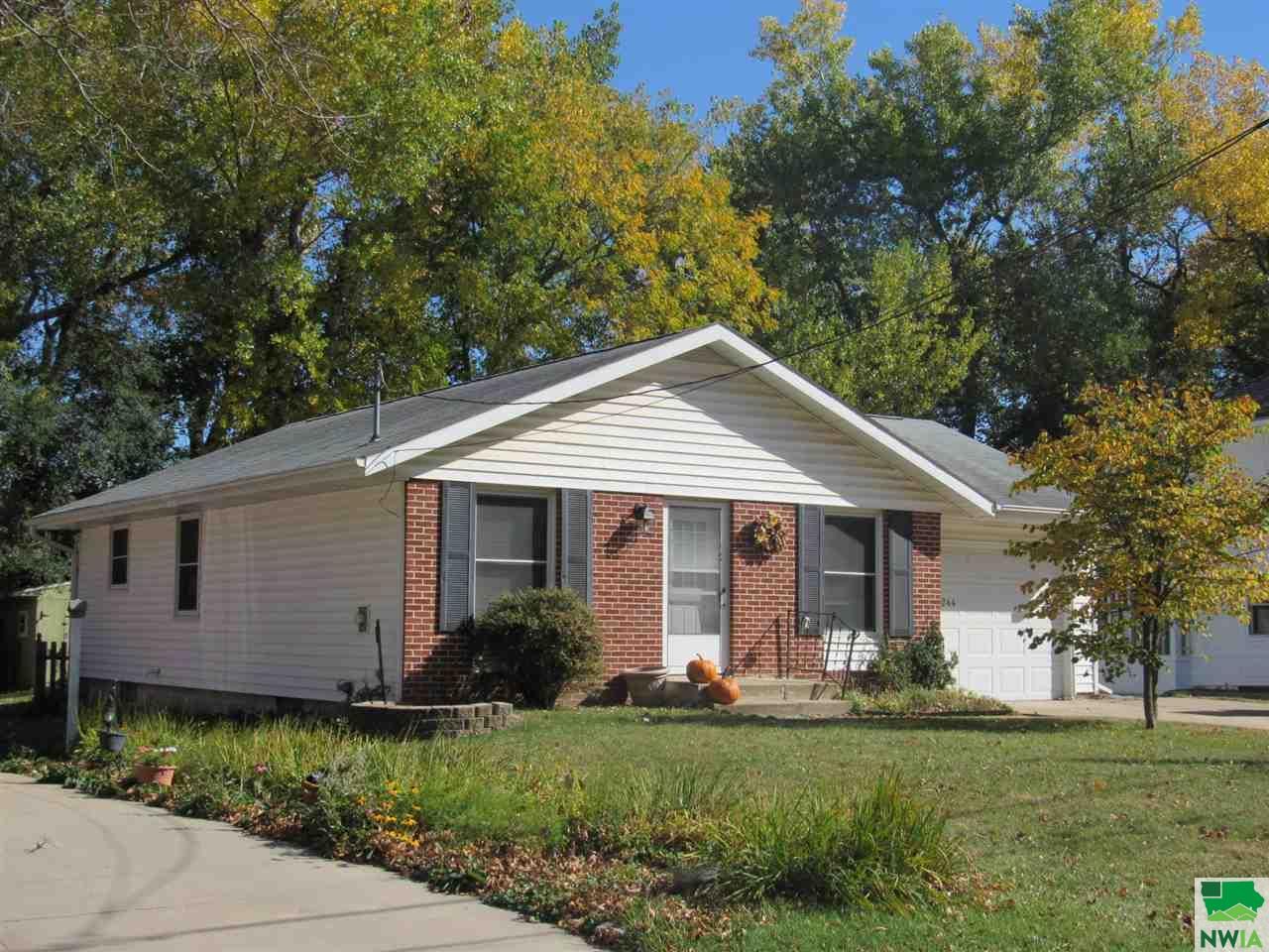 3244 Court St, Sioux City, IA 51104 | Trulia 3244 Court St, Sioux City, IA 51104 | Trulia