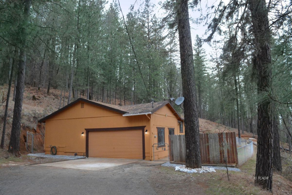 19520 Fawn Rd, Lakehead, CA 96051 - See Est. Value, Schools & More