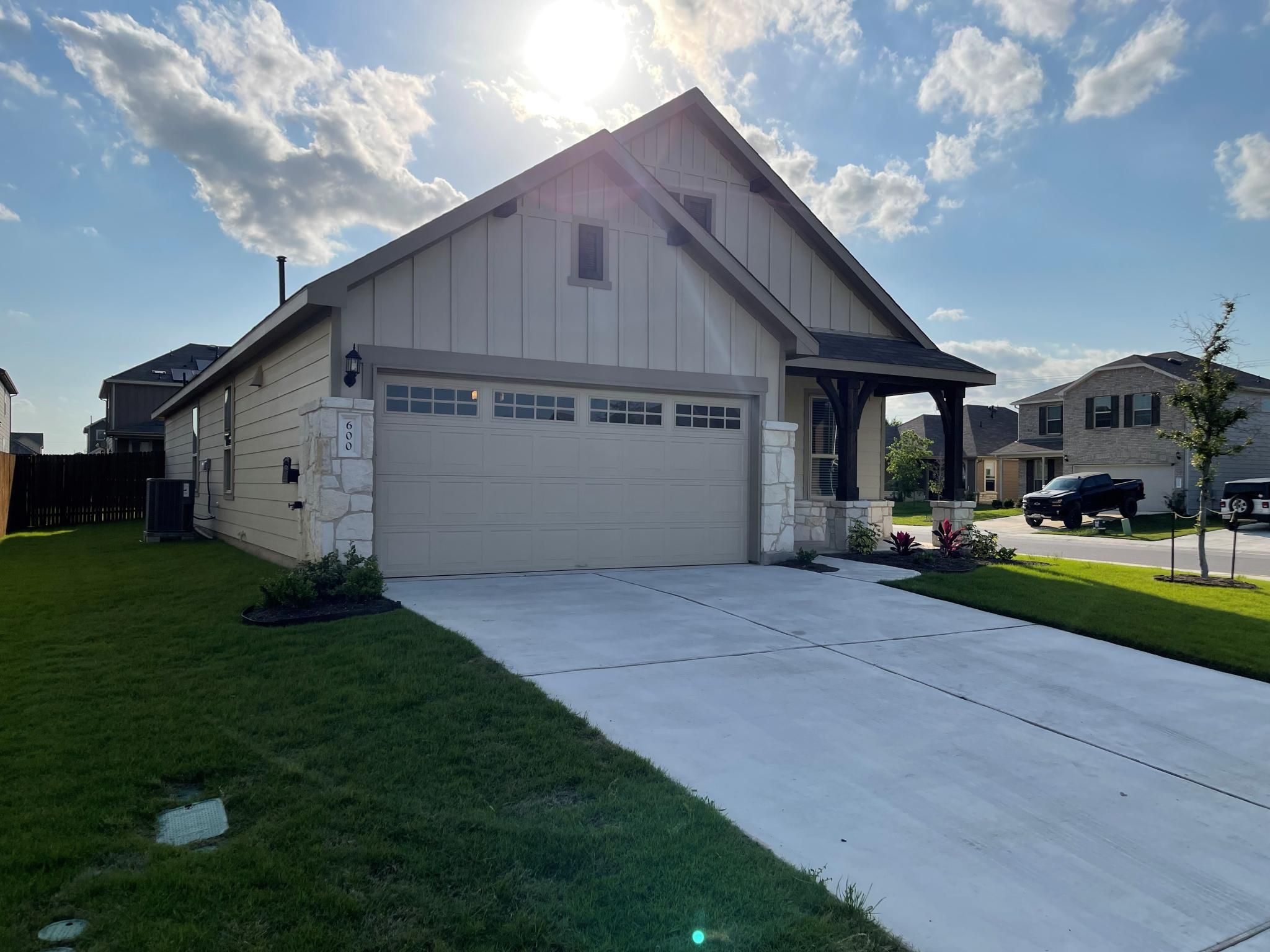 600 Reinhardt Blvd, Georgetown, TX 78626 - See Est. Value, Schools & More