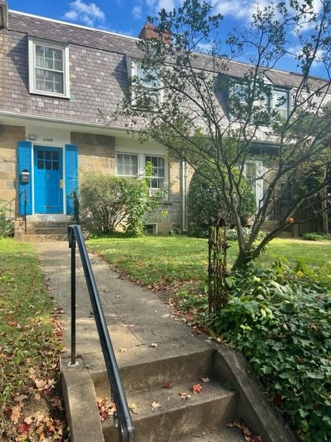 1709 37th St NW, Washington, DC 20007 - See Est. Value, Schools & More