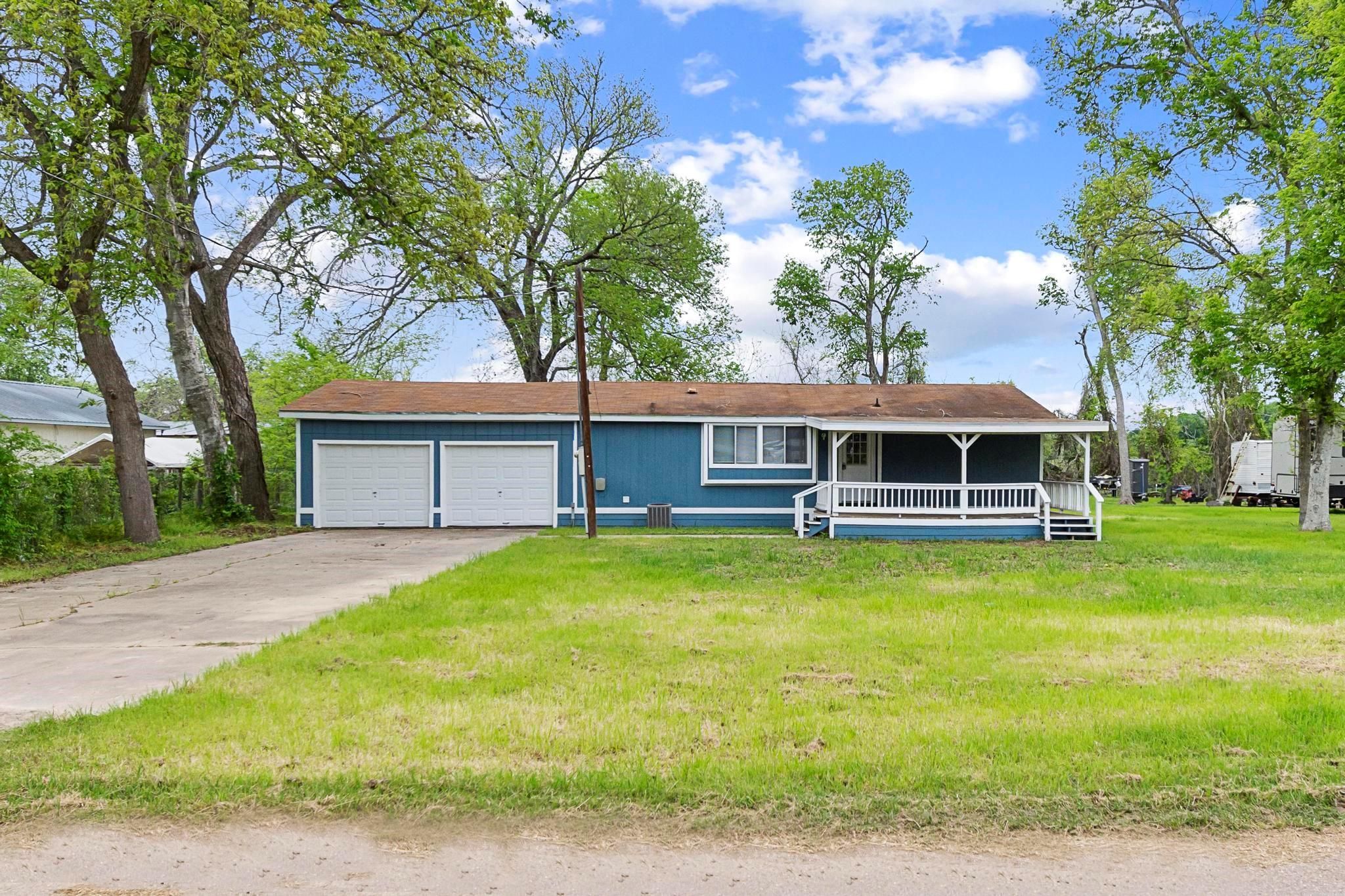 190 County Road 90C, Gonzales, TX 78629 | MLS# 74321951 | Trulia