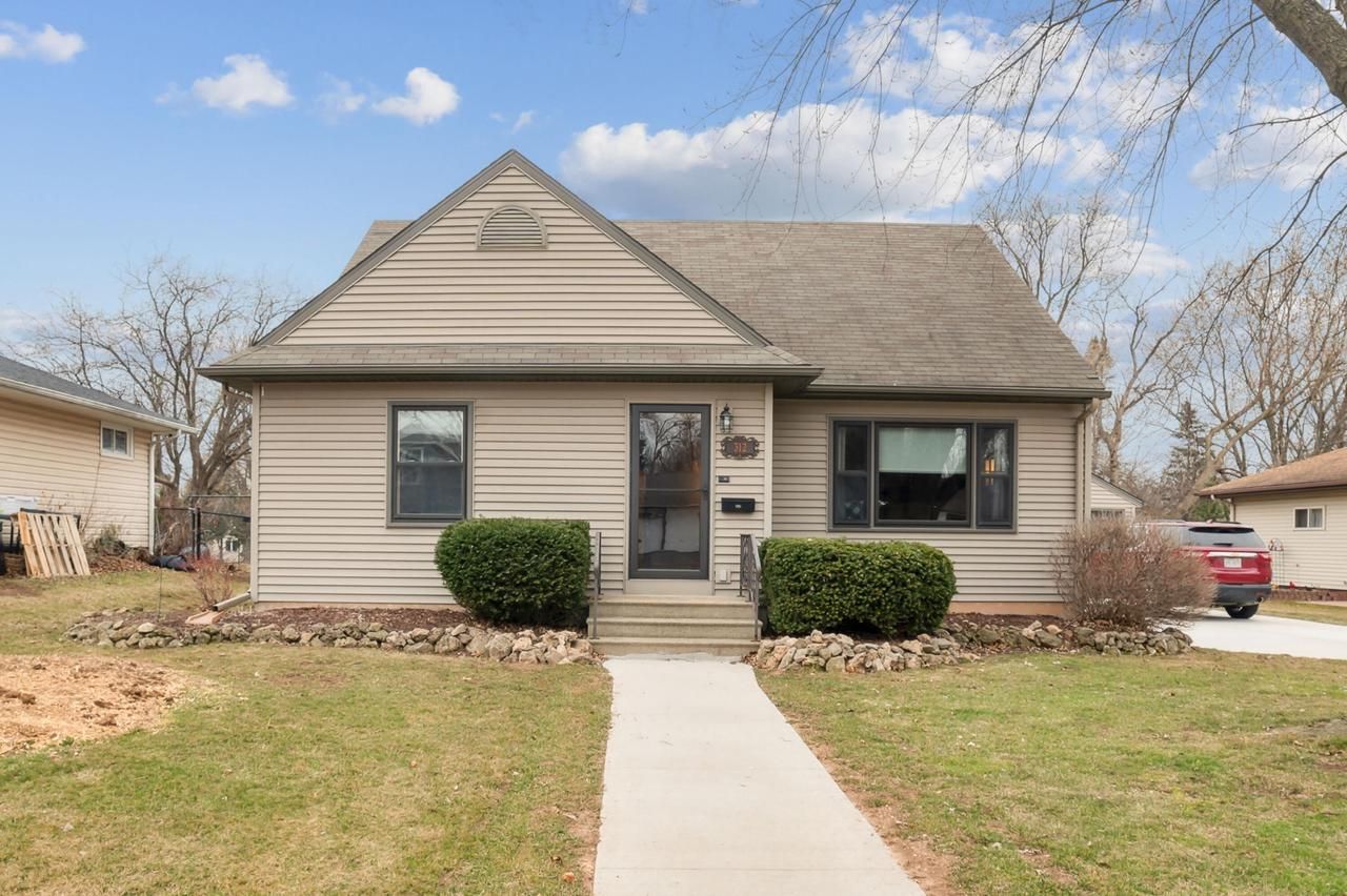 312 Saratoga STREET, Chilton, WI 53014 - See Est. Value, Schools & More