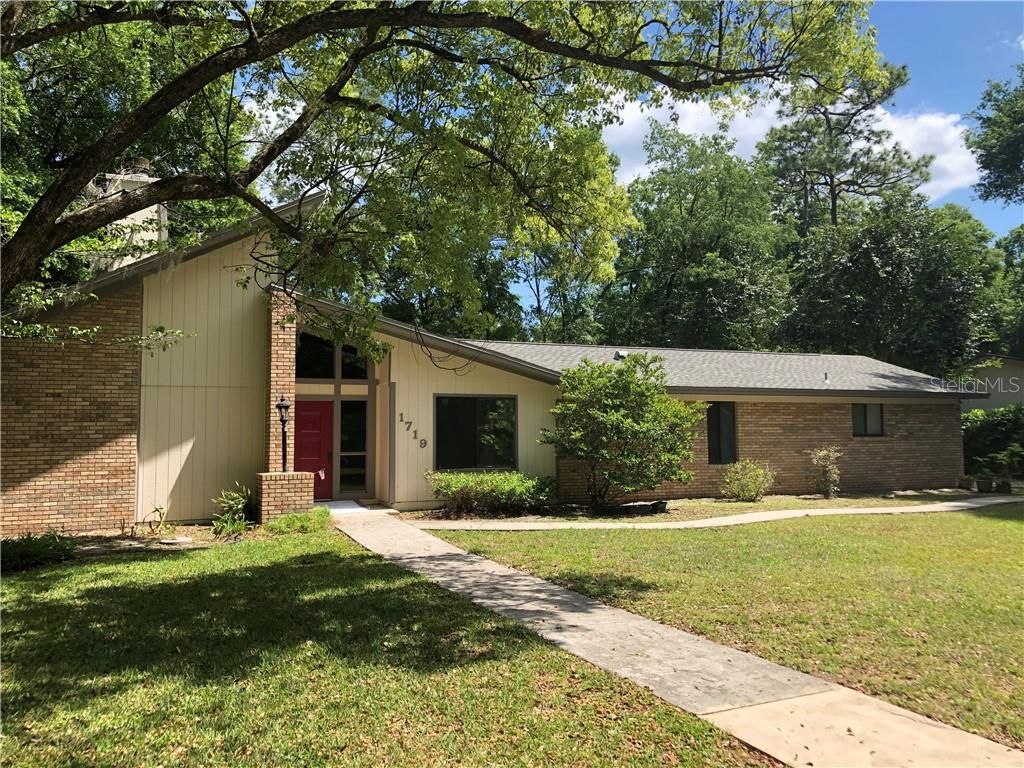 1719 SW 77th Ter, Gainesville, FL 32607 - See Est. Value, Schools & More