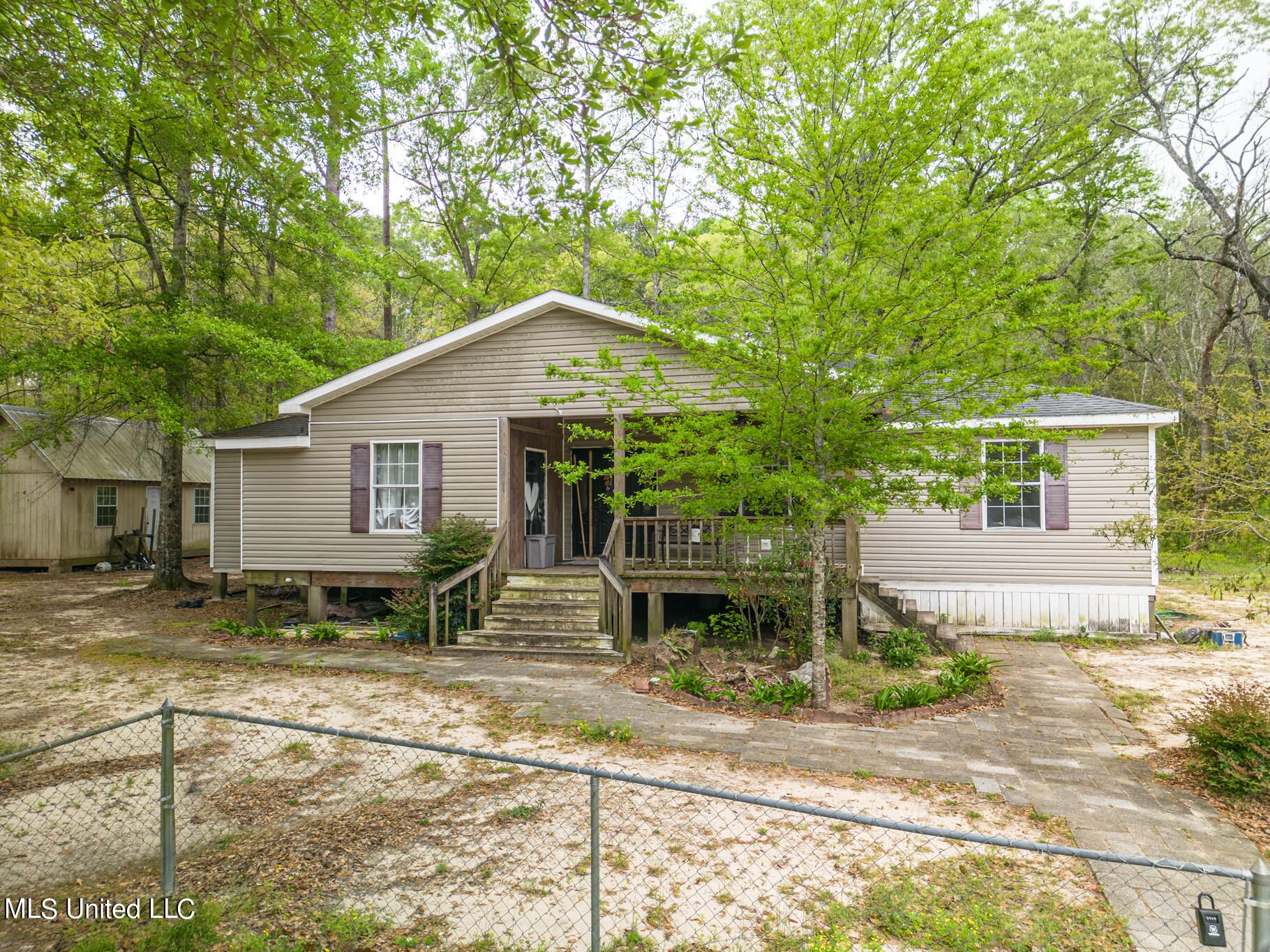 196 Timber Bluff Dr, Lumberton, MS 39455 Single-Family Home for Sale ...