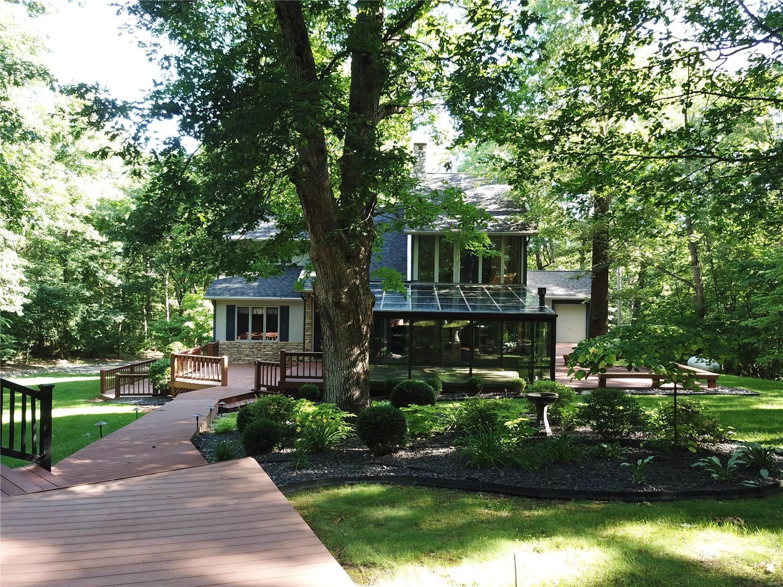 12354 Oak Dr, Louisiana, MO 63353 | MLS# 24036035 | Trulia