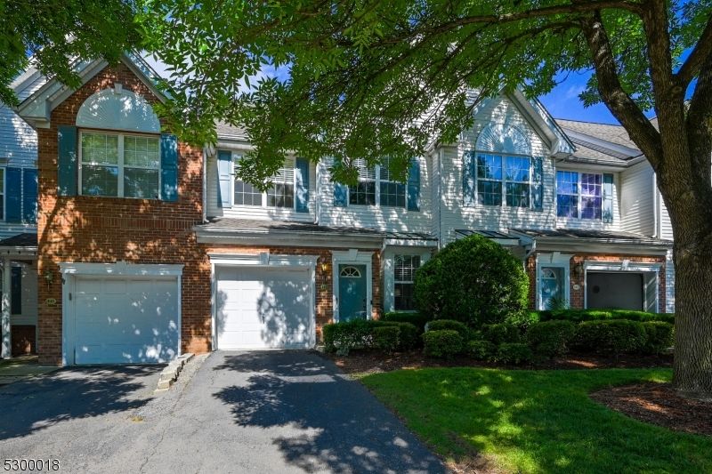 142 Stratford Dr, Nutley, NJ 07110 - See Est. Value, Schools & More