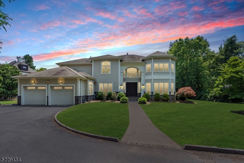 50 Northrop Ln, Tenafly, NJ 07670 - See Est. Value, Schools & More