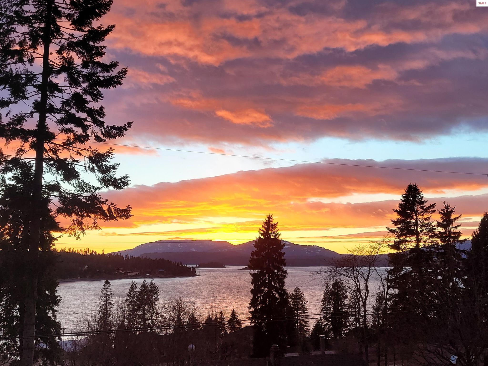 810 Lookout Blvd, Hope, ID 83836 - See Est. Value, Schools & More