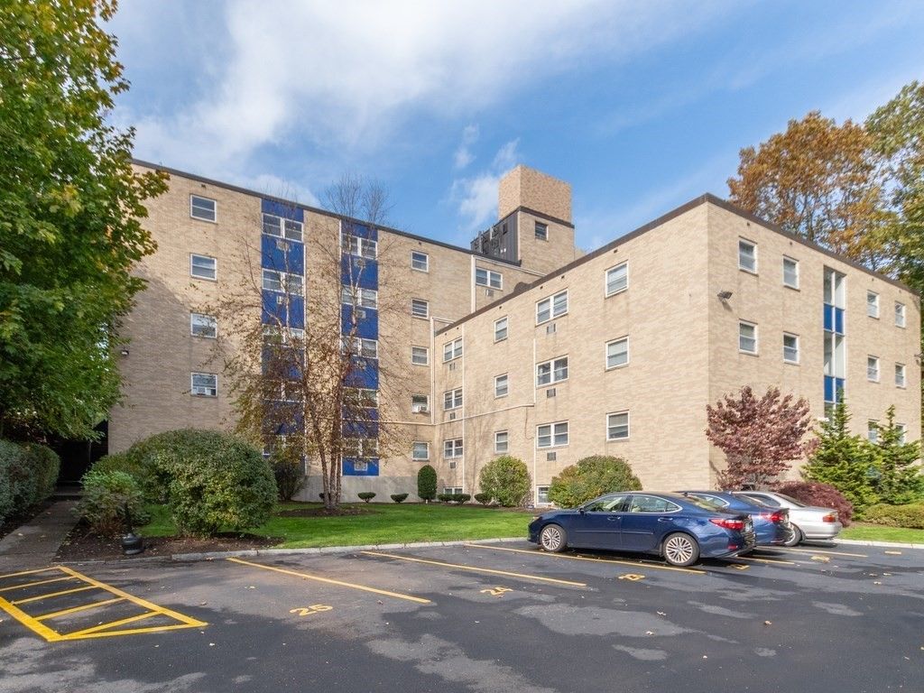 5050 Washington St #563, West Roxbury, MA 02132 - See Est. Value ...