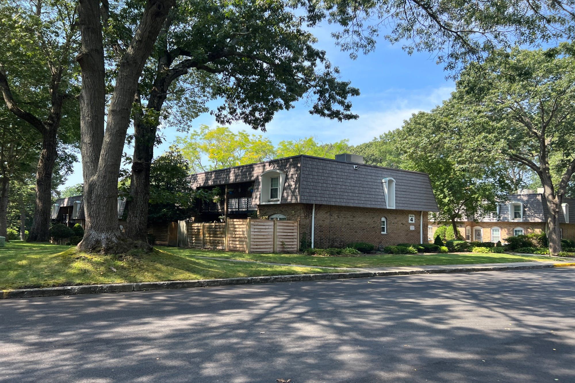 655 Middle Country Rd #0, Coram, NY 11727 - See Est. Value, Schools & More