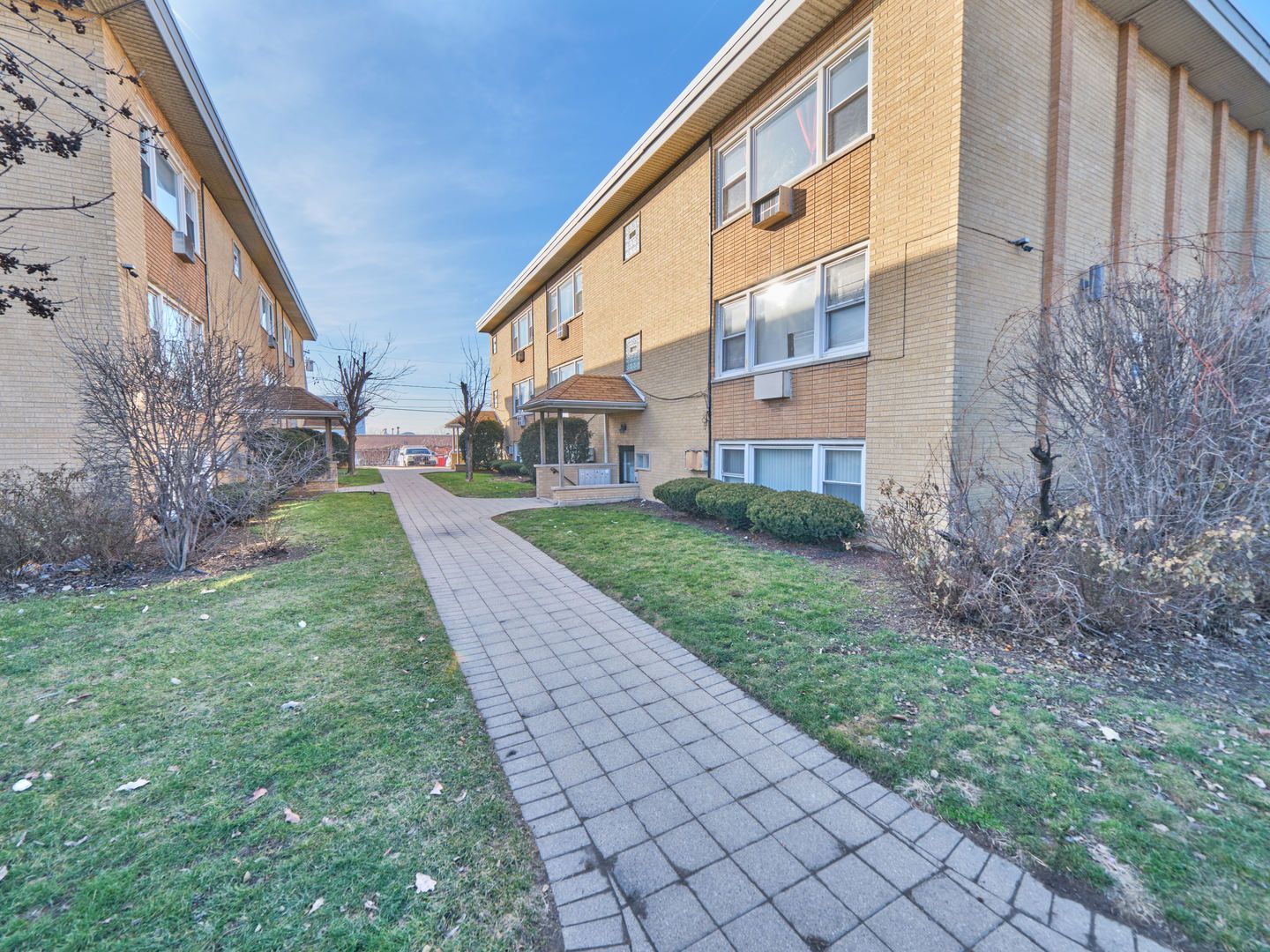 6024 S Archer Rd #7, Summit, IL 60501 - See Est. Value, Schools & More