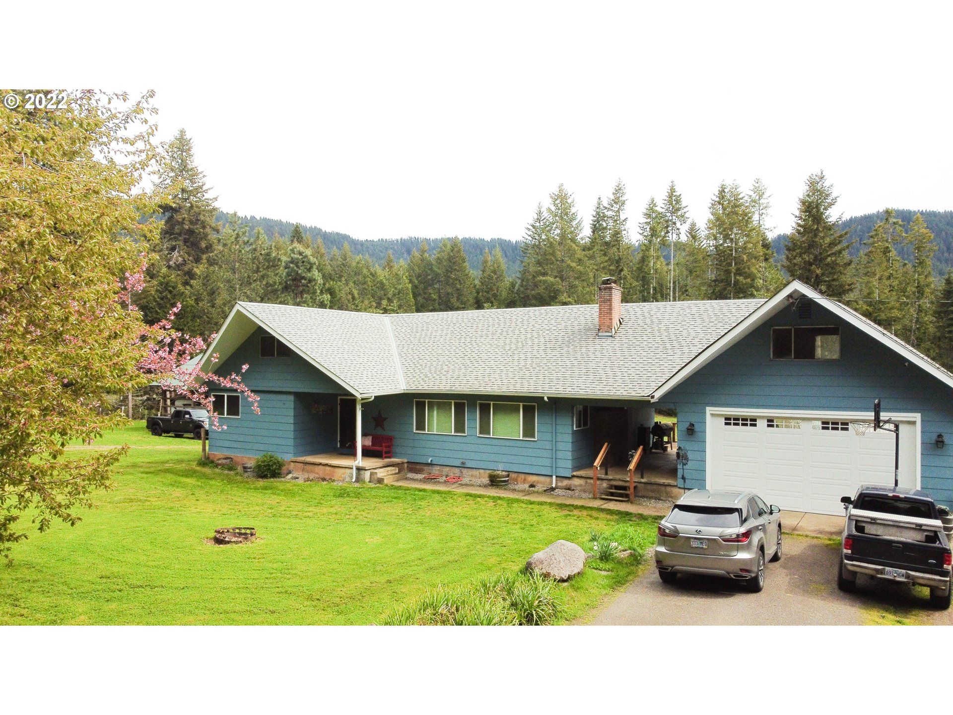 49732 Huckleberry Rd, Oakridge, OR 97463 - See Est. Value, Schools & More