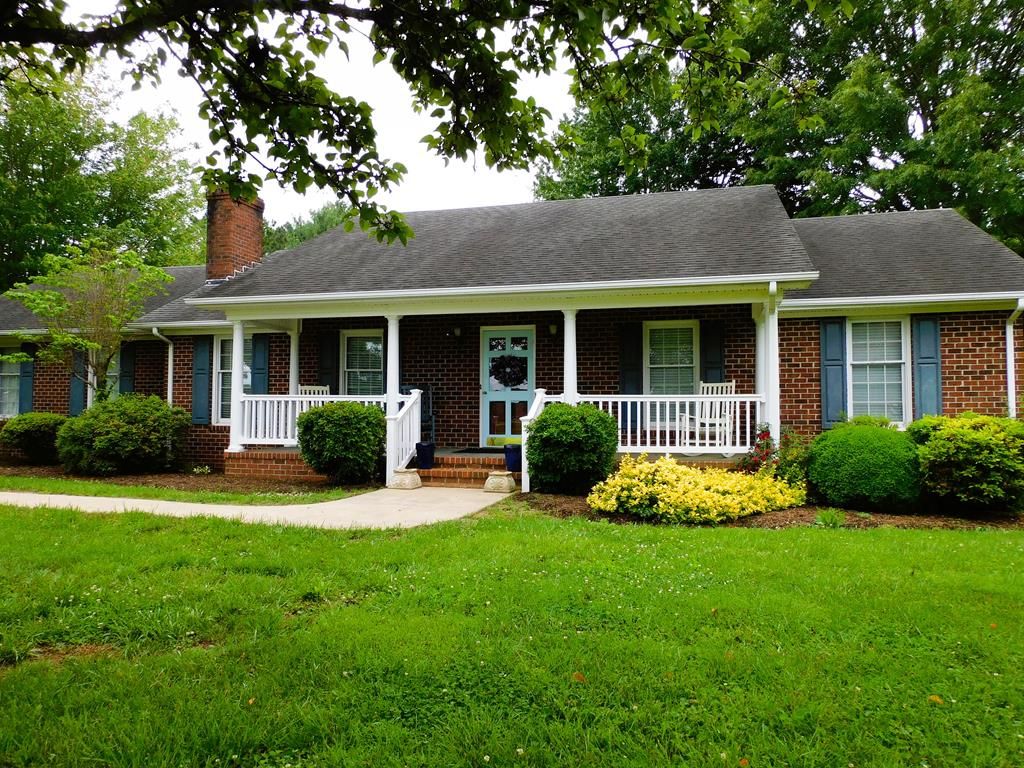 1048 Wolf Trap Rd, South Boston, VA 24592 - See Est. Value, Schools & More