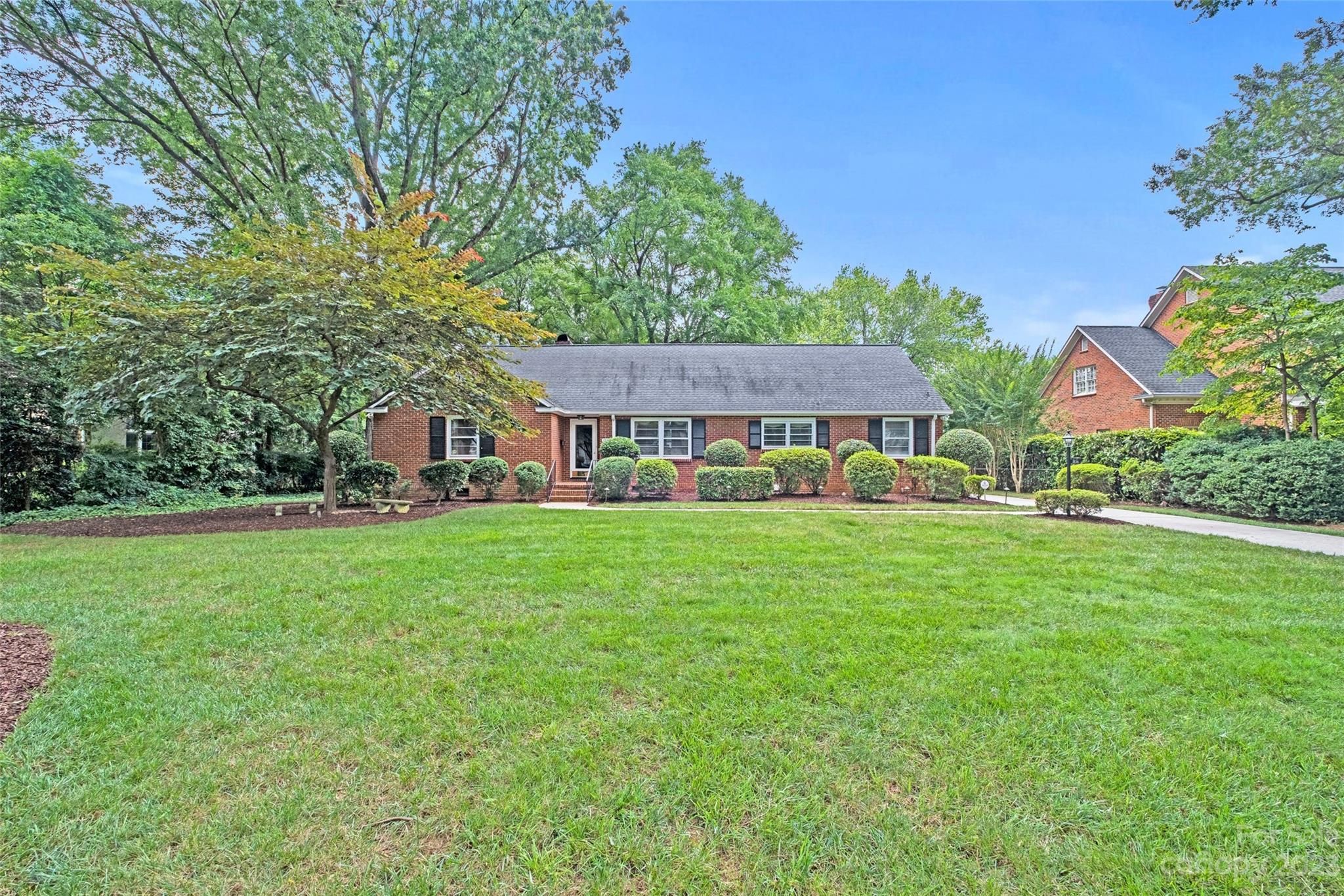 1836 Harris Rd, Charlotte, NC 28211 - See Est. Value, Schools & More
