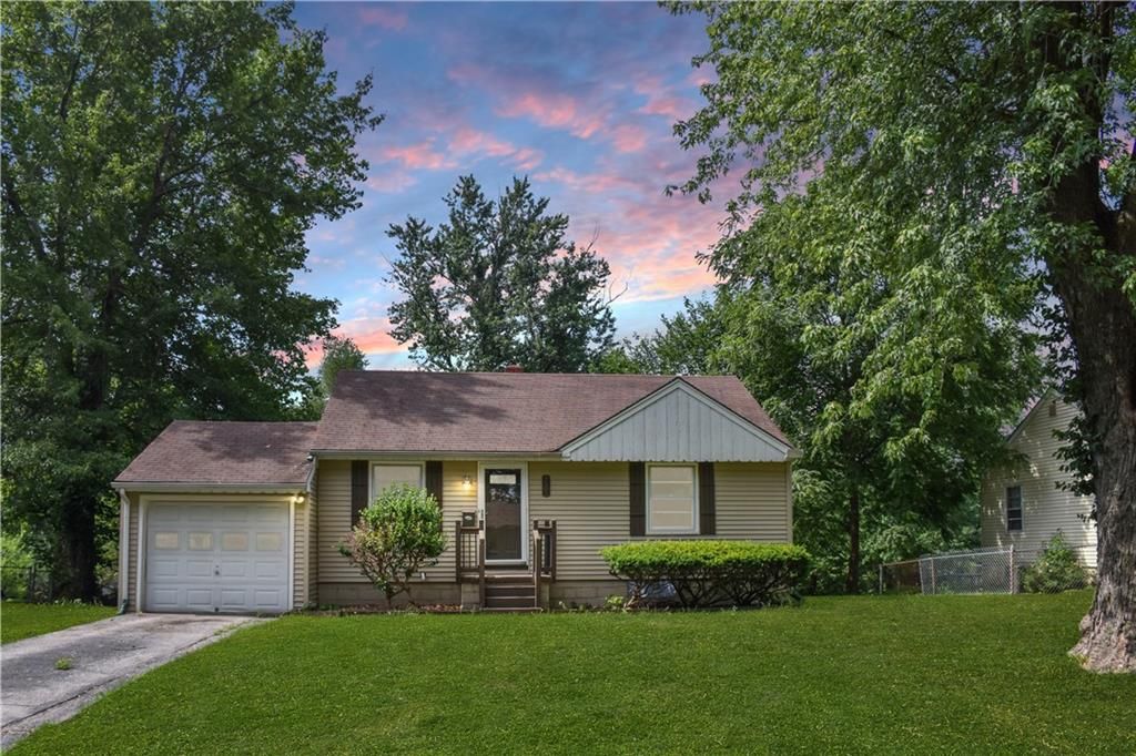 9505 E 68th St, Raytown, MO 64133 - See Est. Value, Schools & More