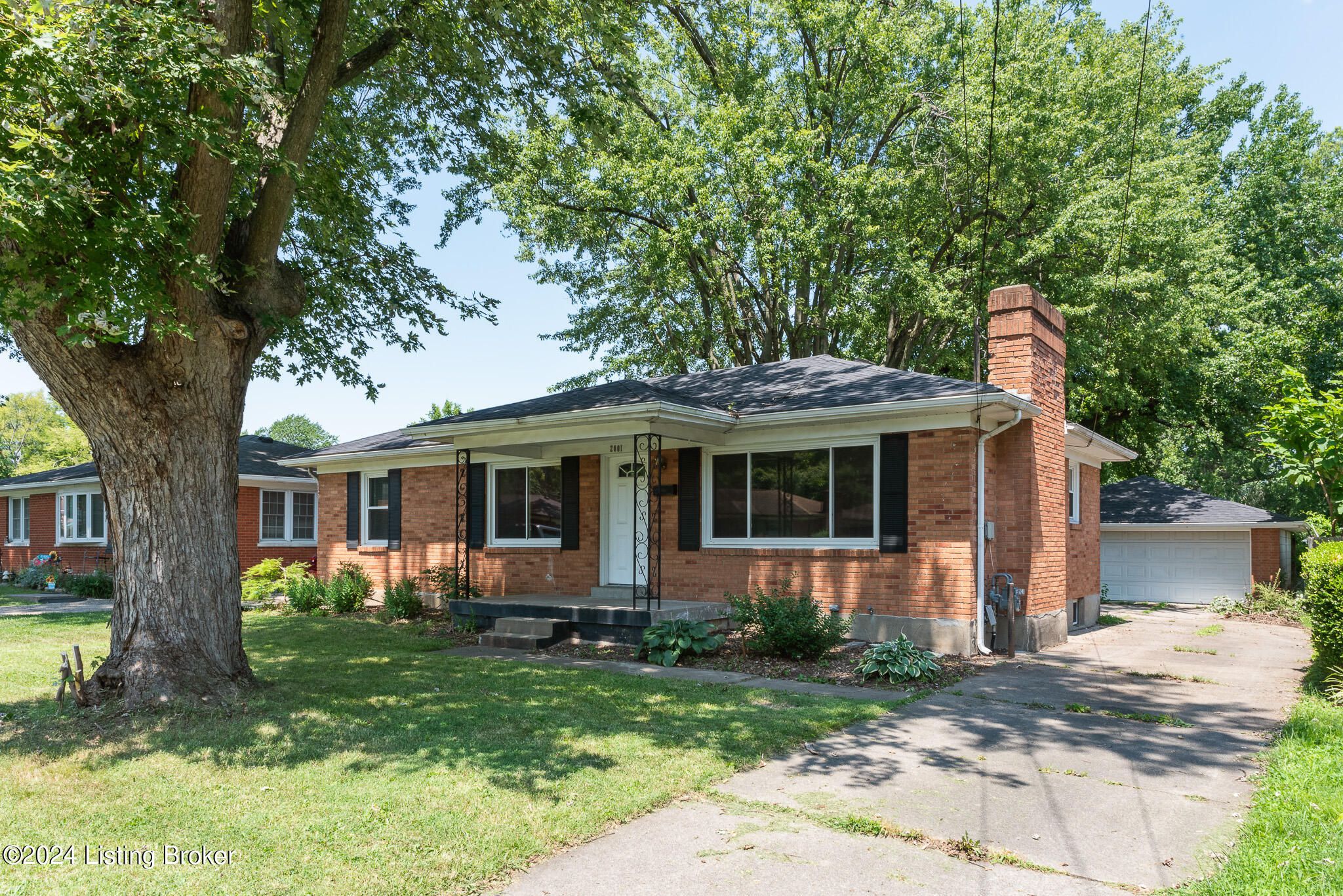 2001 Lynn Lea Rd, Shively, KY 40216 - See Est. Value, Schools & More